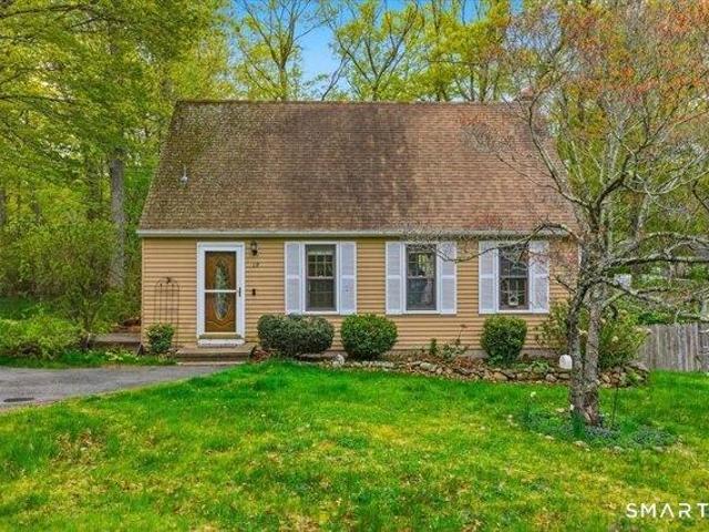 house with 3 bedroom, East Lyme CT DLS102559655