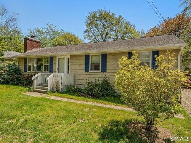 house with 3 bedroom, East Lyme CT DLS103101480