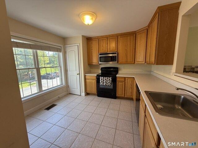 house with 3 bedroom, East Lyme CT ES103097877