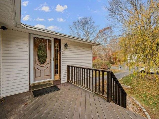 house with 3 bedroom, East Lyme CT ES104605687