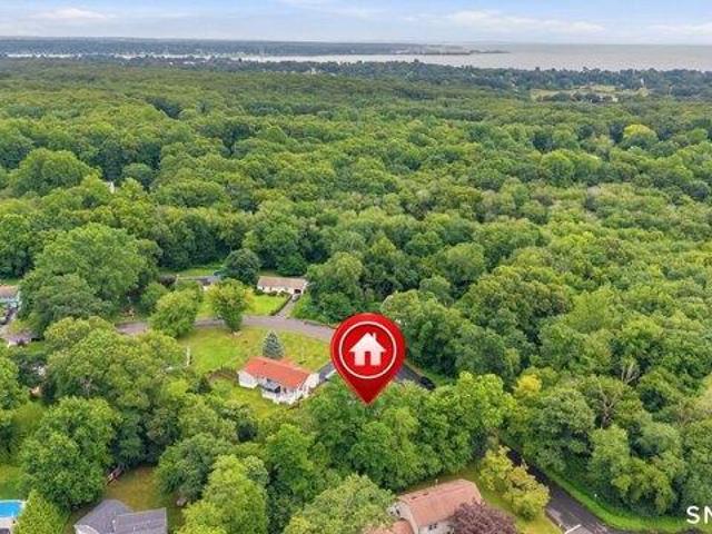 house with 3 bedroom, East Lyme CT ES104853488