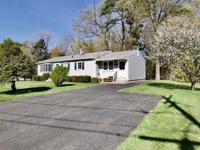 house with 3 bedroom, East Longmeadow MA DS101957951