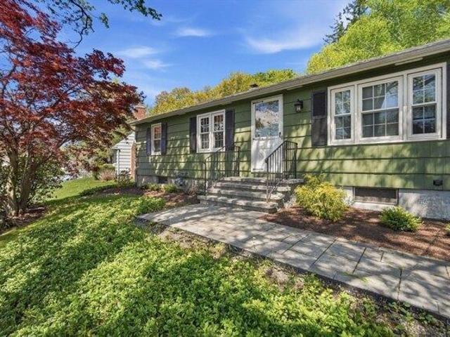 house with 3 bedroom, East Longmeadow MA DS102370109