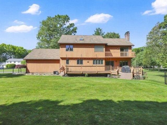 house with 3 bedroom, East Longmeadow MA DS103036242