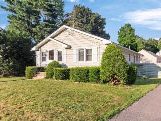 house with 3 bedroom, East Longmeadow MA DS104233173