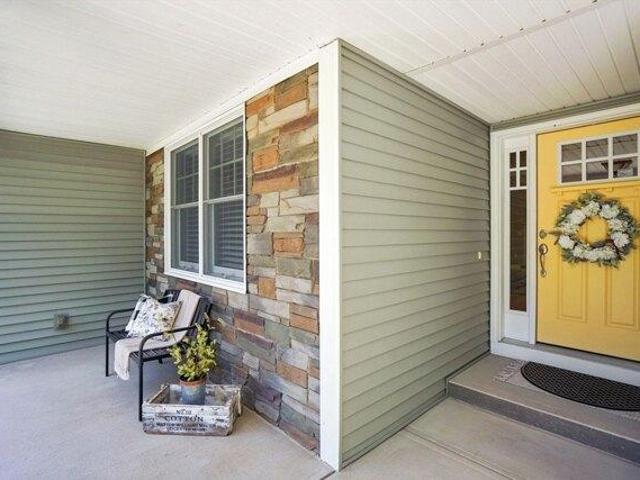 house with 3 bedroom, East Longmeadow MA ES103928395