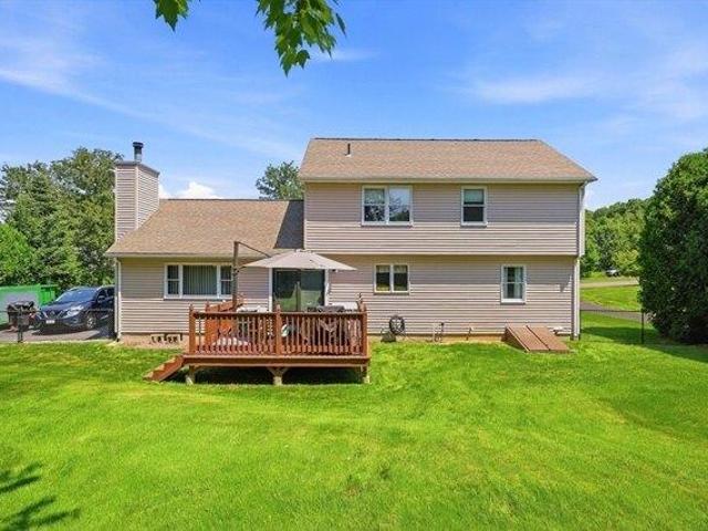 house with 3 bedroom, East Longmeadow MA ES104832668