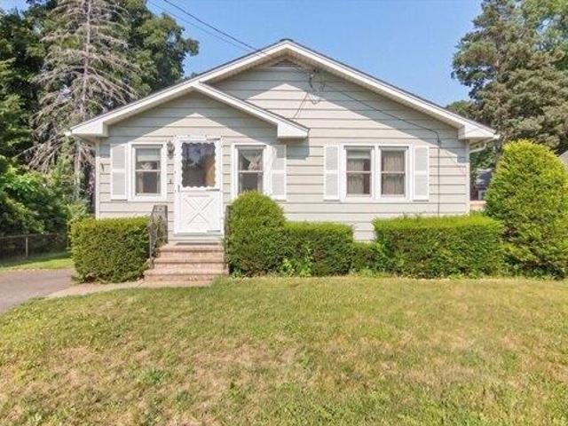 house with 3 bedroom, East Longmeadow MA ES104869589