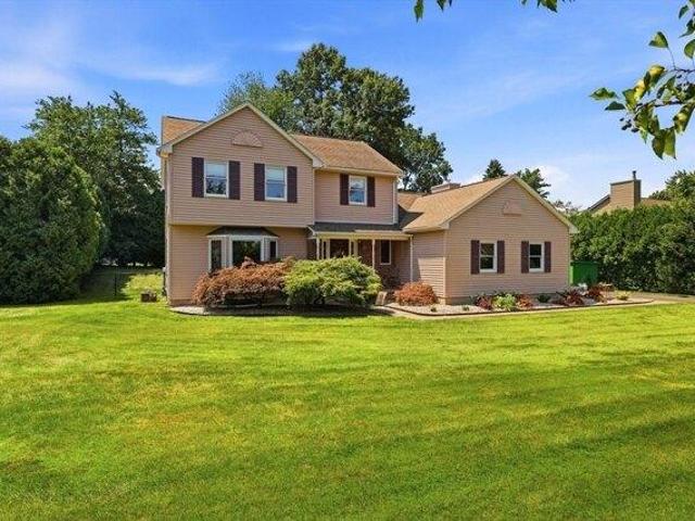 house with 3 bedroom, East Longmeadow MA ES105112754