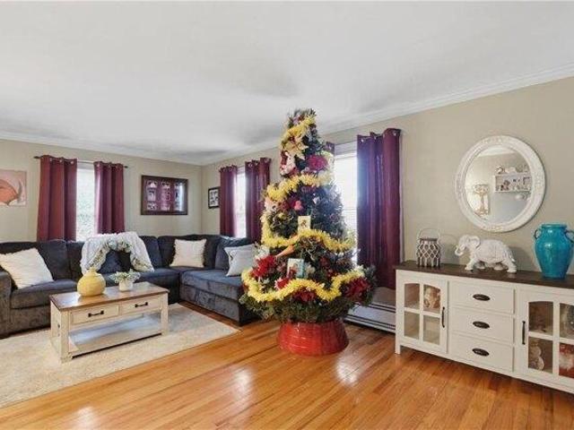 house with 3 bedroom, East Providence RI DLS102724095