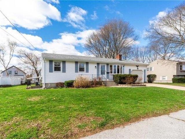 house with 3 bedroom, East Providence RI DS101657880