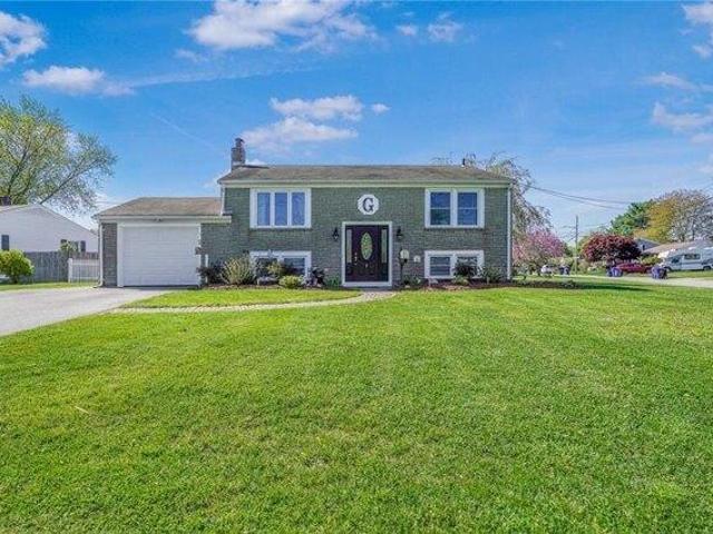 house with 3 bedroom, East Providence RI DS102445048