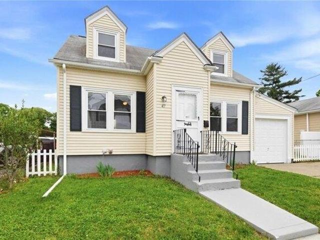 house with 3 bedroom, East Providence RI DS102728884