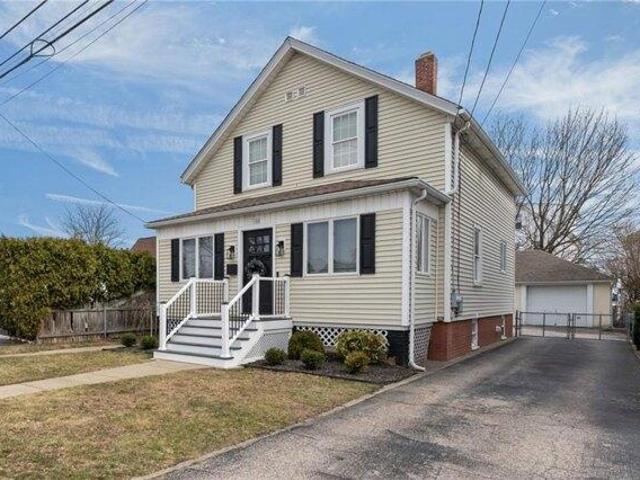 house with 3 bedroom, East Providence RI DS102158110
