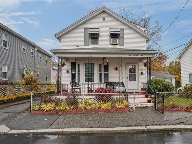 house with 3 bedroom, East Providence RI DS102213317