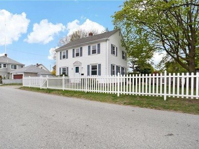 house with 3 bedroom, East Providence RI DS102370169