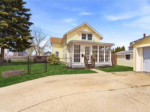 house with 3 bedroom, East Providence RI DS102373081