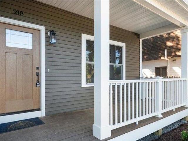 house with 3 bedroom, East Providence RI DS103664156