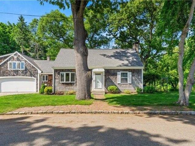 house with 3 bedroom, East Providence RI DS103807339
