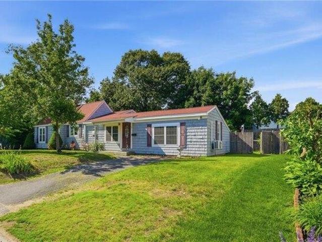 house with 3 bedroom, East Providence RI DS103189792