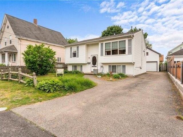 house with 3 bedroom, East Providence RI DS103220451