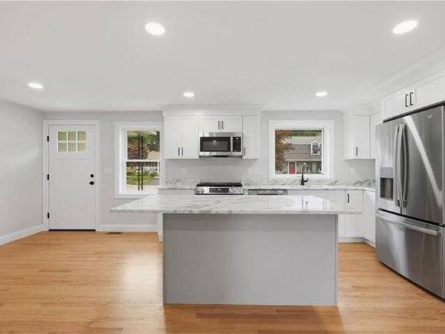 house with 3 bedroom, East Providence RI DS104189744
