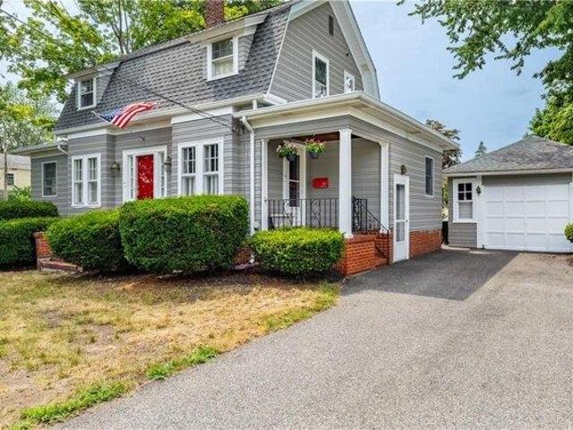 house with 3 bedroom, East Providence RI DS104235574