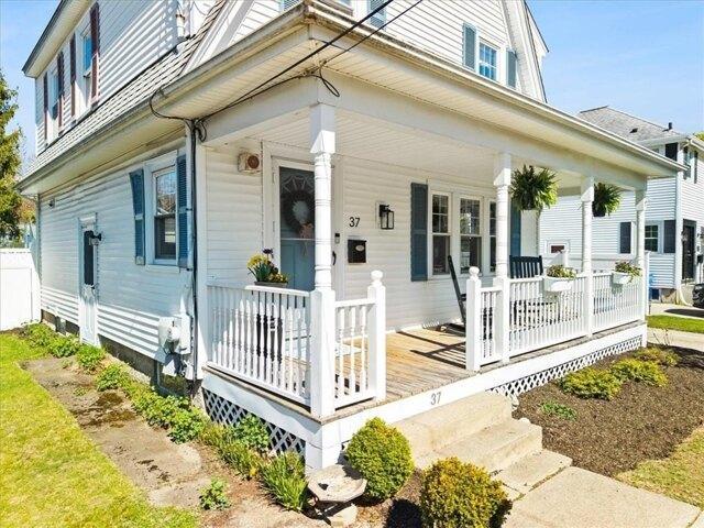 house with 3 bedroom, East Providence RI ES102823387