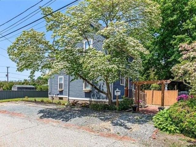 house with 3 bedroom, East Providence RI ES103431016