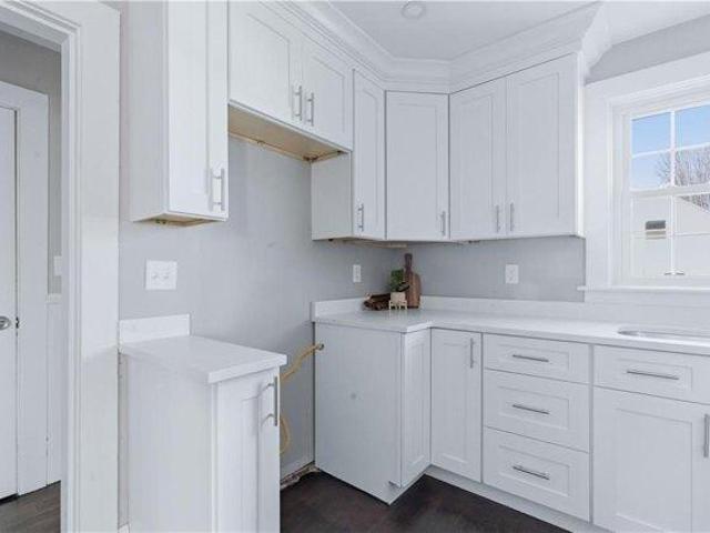 house with 3 bedroom, East Providence RI ES103248056