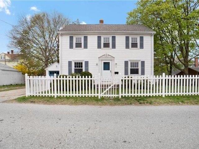 house with 3 bedroom, East Providence RI ES104869670