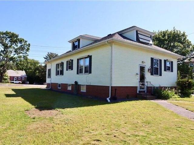 house with 3 bedroom, East Providence RI ES104191549