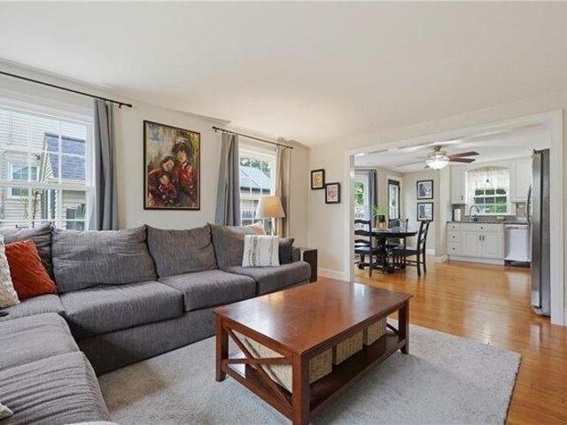 house with 3 bedroom, East Providence RI ES104234282