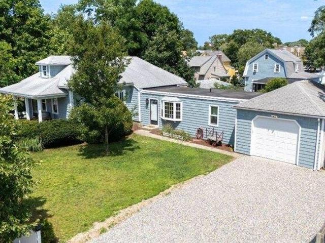 house with 3 bedroom, East Providence RI ES104265119
