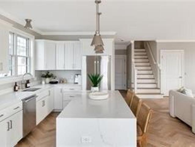 house with 3 bedroom, East Providence RI ES104330596