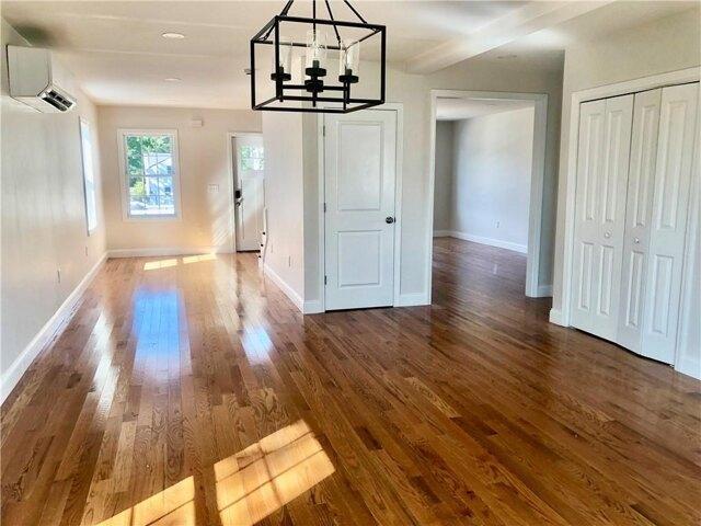 house with 3 bedroom, East Providence RI ES105681688