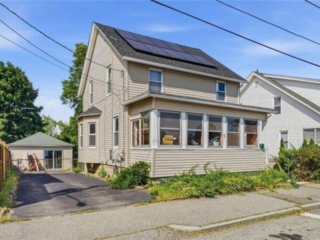 house with 3 bedroom, East Providence RI ES105081729