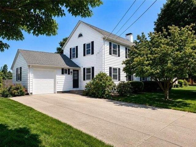 house with 3 bedroom, East Providence RI ES105105361