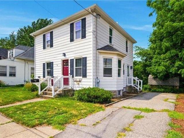 house with 3 bedroom, East Providence RI ES105113433