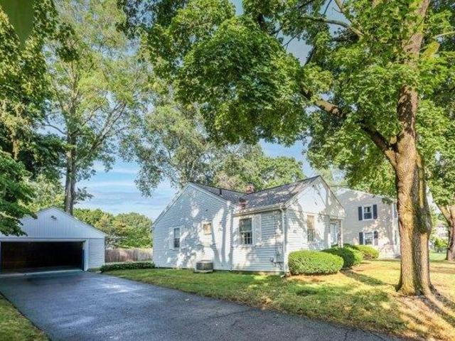 house with 3 bedroom, East Providence RI ES105173217