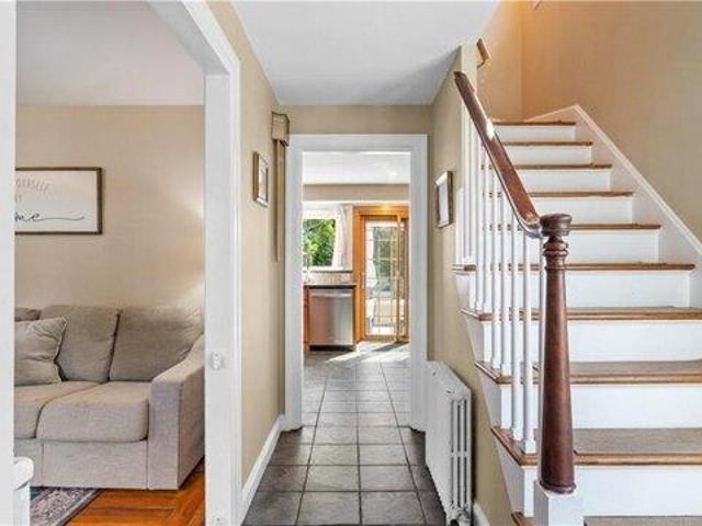 house with 3 bedroom, East Providence RI ES105175943
