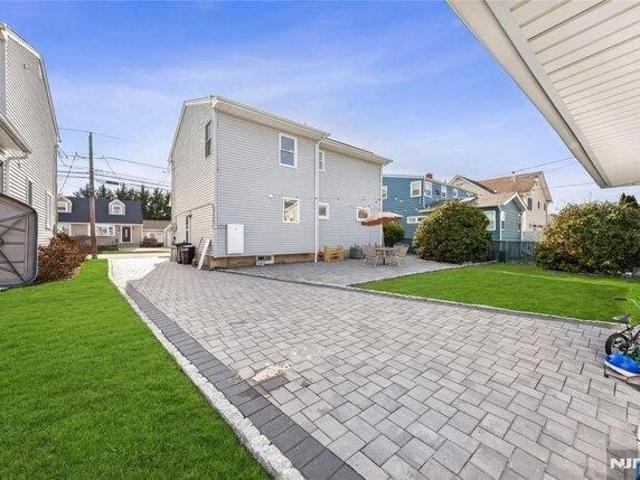house with 3 bedroom, East Rutherford NJ ES104869881