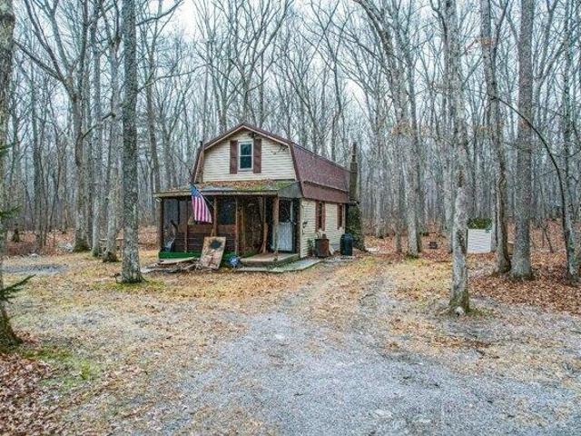 house with 3 bedroom, East Stroudsburg PA DS88481432