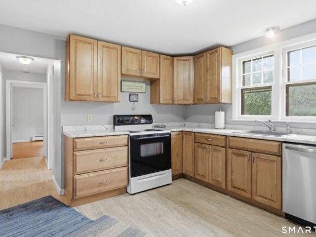 house with 3 bedroom, East Windsor CT ES105113892