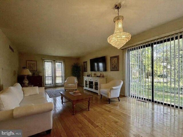 house with 3 bedroom, East Windsor NJ ES103602908