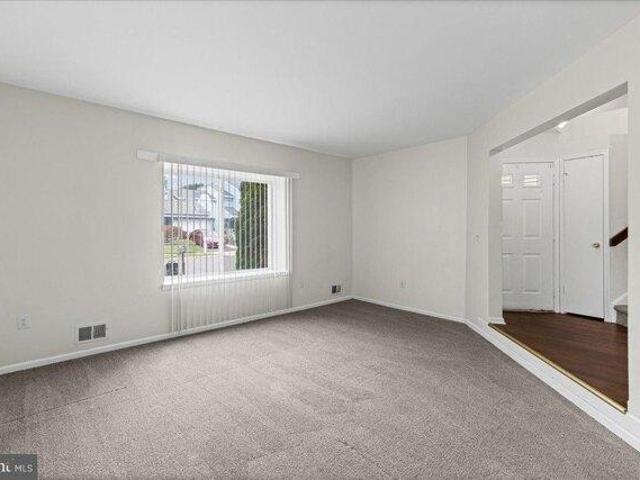 house with 3 bedroom, East Windsor NJ ES104906430