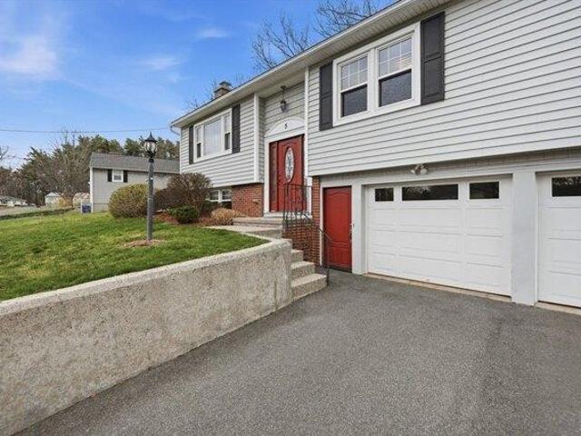 house with 3 bedroom, Easthampton MA DLS102476496