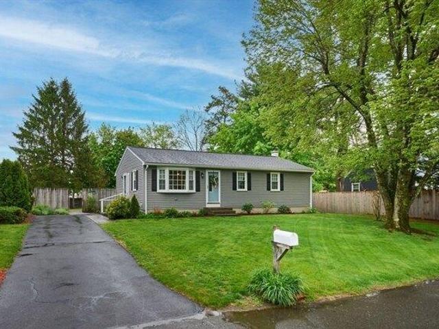 house with 3 bedroom, Easthampton MA DLS102371155