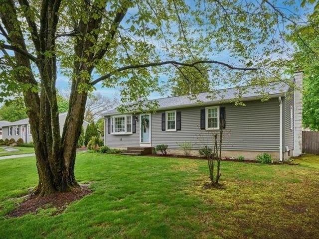 house with 3 bedroom, Easthampton MA DS102776087