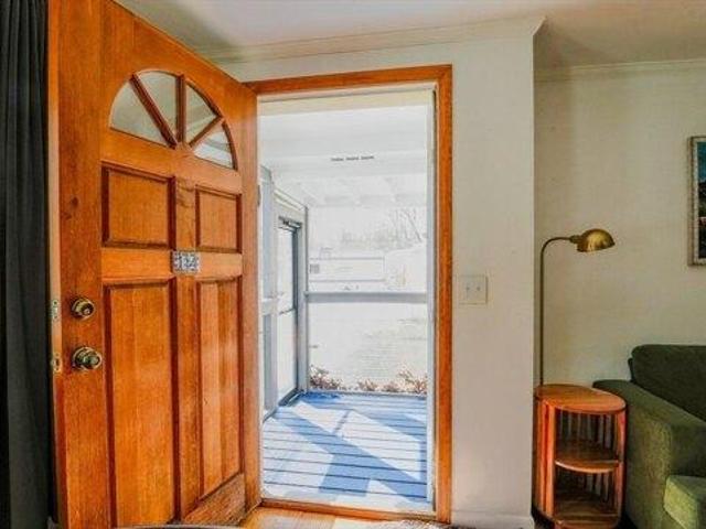 house with 3 bedroom, Easthampton MA ES103440228